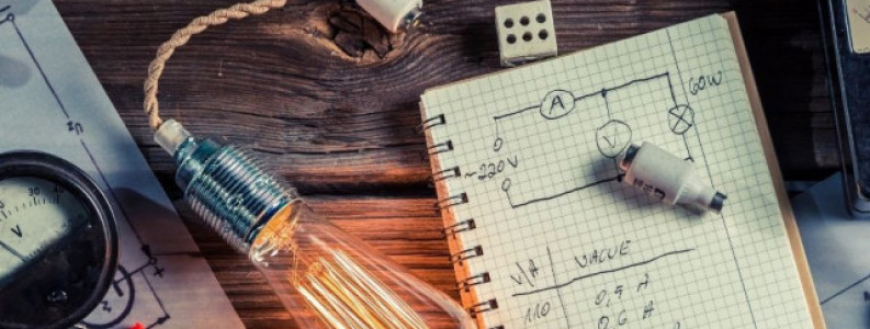 A Level Physics Courses | Online A Levels | learndirect